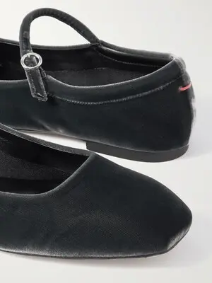 AeydĒ Uma Velvet Mary Jane Ballet Flats - Gray