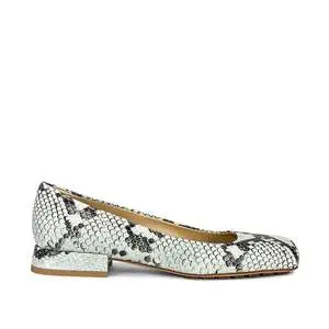 Bottega Veneta Embossed Flats For Women