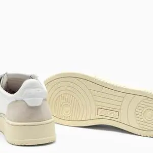 AUTRY Leather Medalist Low Top Sneakers