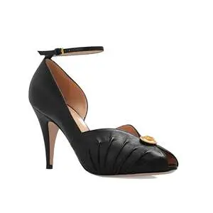 Gucci Leather Pumps