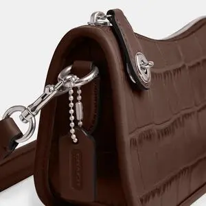 COACH Swinger 20 Bag