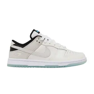 Nike Dunk Low Sneakers - White