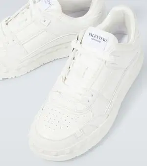 Valentino Garavani Freedots Leather Low-top Sneakers - White