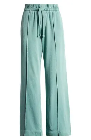 Treasure & Bond Sporty Crop Pants