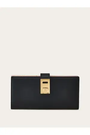FERRAGAMO Hug Continental Wallet - Pink