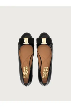 FERRAGAMO Varina Ballet Flat - Black