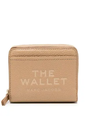 Marc Jacobs Debossed-logo Leather Wallet - Neutrals