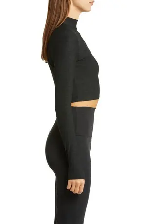 Beyond Yoga Moving On Featherweight Crop Top