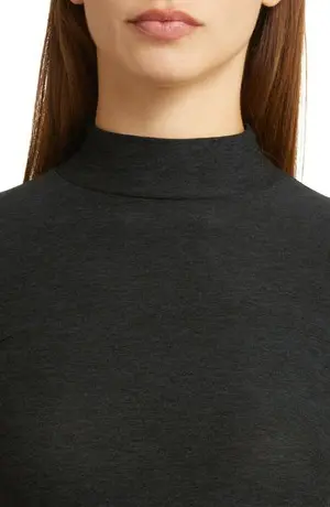 Beyond Yoga Moving On Featherweight Crop Top