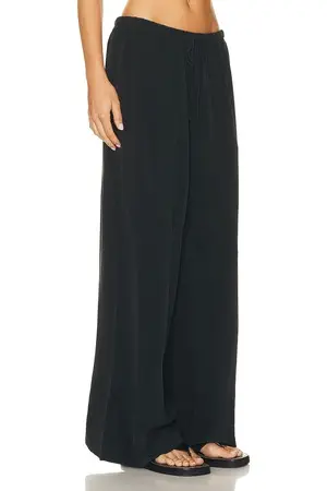ST. AGNI Relaxed Silk Pant In Black