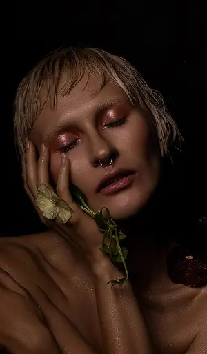 Rituel De Fille Celestial Sphere Gelee Eye Gloss - Apis