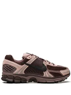 Nike Zoom Vomero Sneakers