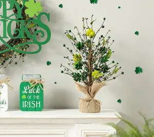 GLITZHOME 18' St Patrick's Shamrock And Berry T Able Tree