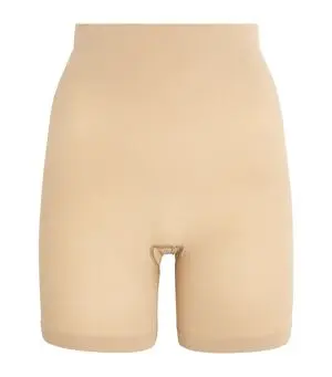 SKIMS Seamless Sculpt Mid-thigh Shorts - Nude