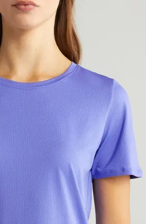 Zella Motivate Perforated Crewneck T-shirt - Purple Opulence