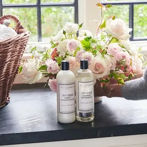 THE LAUNDRESS No. 723 Laundry Detergent