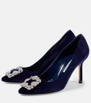 Manolo Blahnik Hangisi 90 Embellished Velvet Pumps - Blue