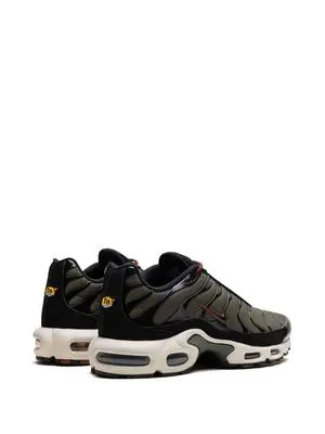 Nike Air Max Plus Sneakers