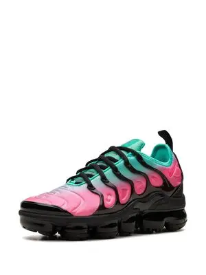 Nike Vapormax Plus Sneakers - Pink
