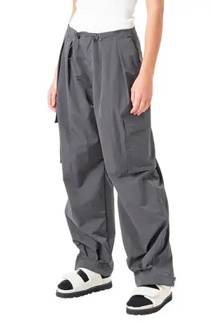 GREY LAB Pleated Low Rise Cargo Pants - Grey