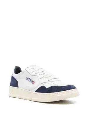 AUTRY Medalist Lace-up Sneakers - White