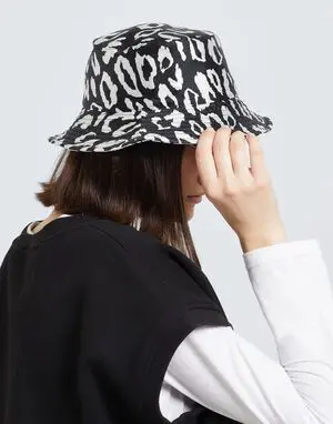 8 BY YOOX Double Face Animalier Bucket Hat - Black