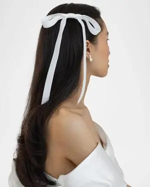 JENNIFER BEHR Jennifer Behr Aida Velvet Bow Barrette Cream