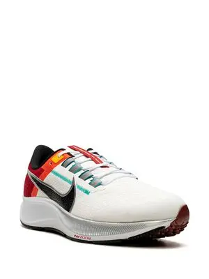 Nike Air Zoom Pegasus 38 Sneakers - White