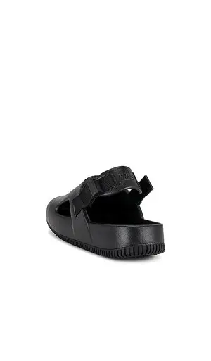 Nike Calm Sandal