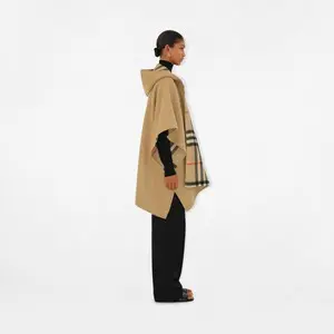Burberry Ekd Cashmere Hooded Cape - Archive Beige