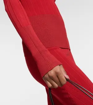 Jacquemus Le Haut Pralu Off-shoulder Sweater - Red