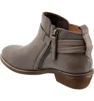 Softwalk Reade Leather Bootie - Dark Grey
