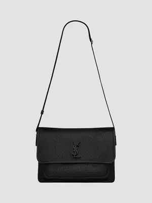 Saint Laurent Niki Messenger Bag In Grained Leather - Black