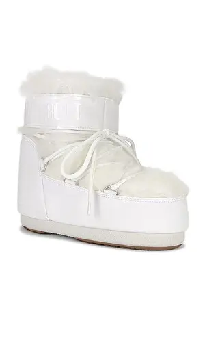 Moon Boot In In White