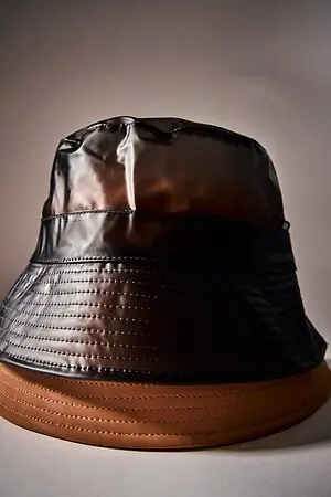 Rains Bucket Hat Mist