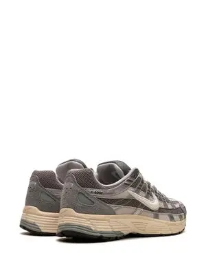 Nike P-6000 Sneakers - Neutrals