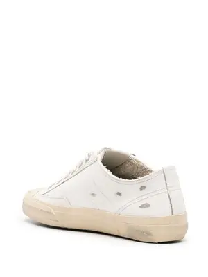 GOLDEN GOOSE V-star 2 Distressed Sneakers - White
