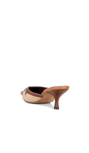 Jeffrey Campbell Dilettante Mule In Beige