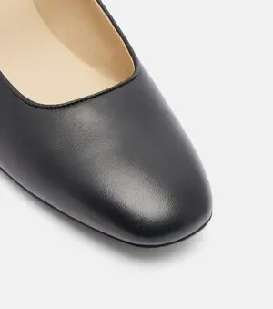 Le Monde Beryl Leather Ballet Flats With Buckle Fastening - Black
