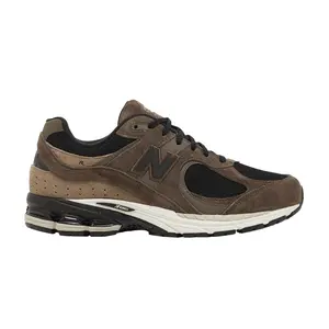 NEW BALANCE 2002r Sneakers - Brown