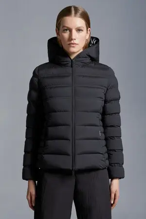 Moncler Alete Short Down Jacket - Black
