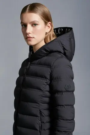 Moncler Alete Short Down Jacket - Black