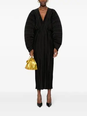 L'IDEE Galerie Pleated Gown - Black