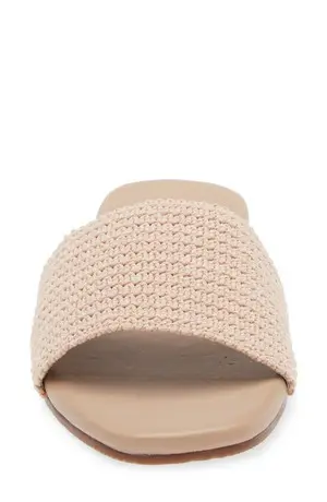 Kaanas Mallow Slide Sandal