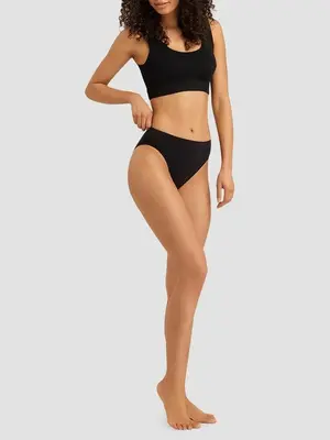 Hanro Touch Feeling Padded Crop Top - Black