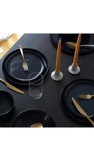 FABLE The Dinner Plates Set Of 4 In Navy