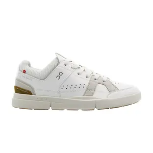 On The Roger Clubhouse Sneakers - White