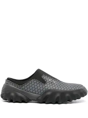 Oakley Slip-on Sneakers