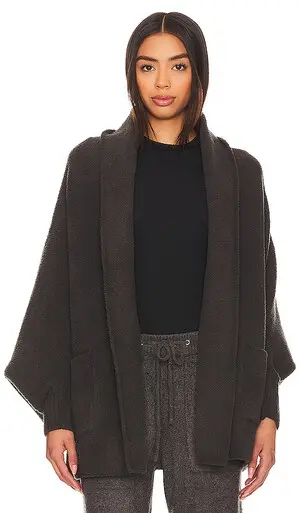Barefoot Dreams Cozychic Blanket Wrap In Charcoal - Carbon