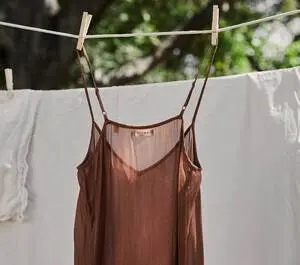 DÔEN Long Deep V-neck Slip - Carob